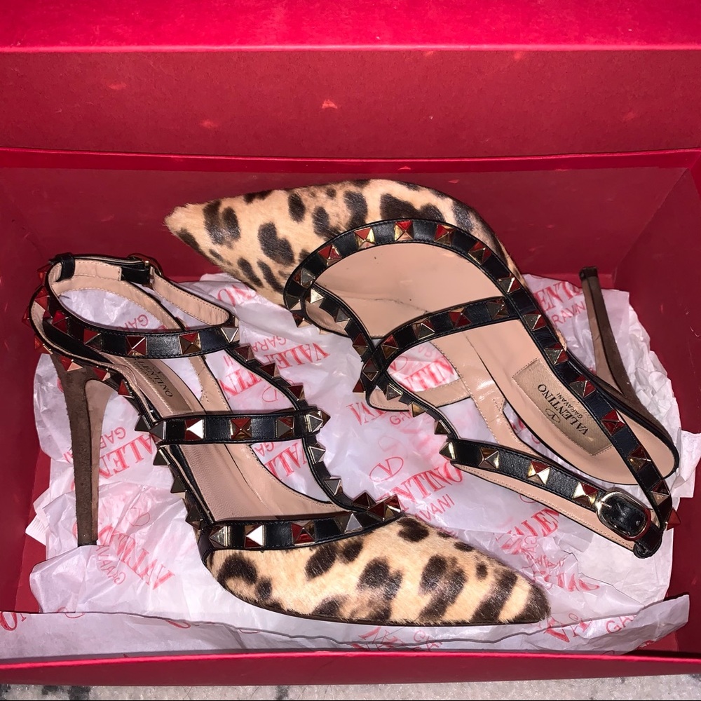 Valentino Rockstud Leopard-Print Pony-Hair Pump - Gem